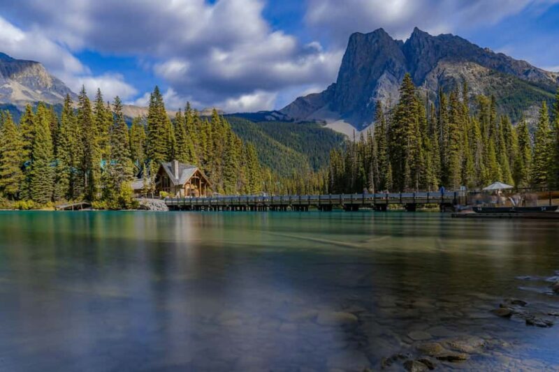 Lake Louise,Moraine,Emerald Lake,Johnston Canyon & BanffTour - Frequently Asked Questions