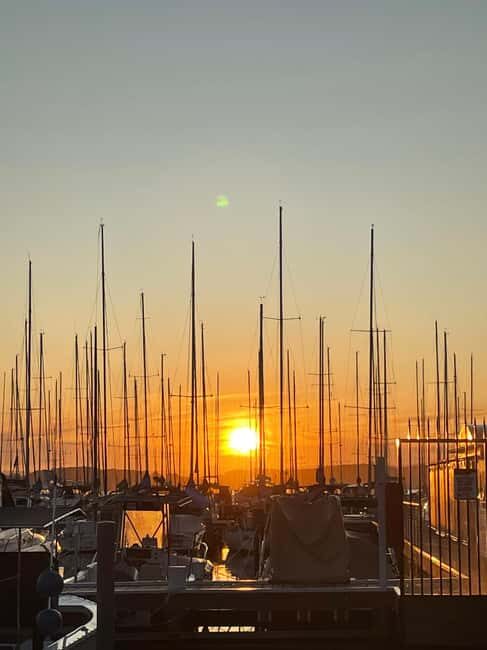 Lake Macquarie: luxury sunset small group yacht cruise - What to Expect During the Cruise