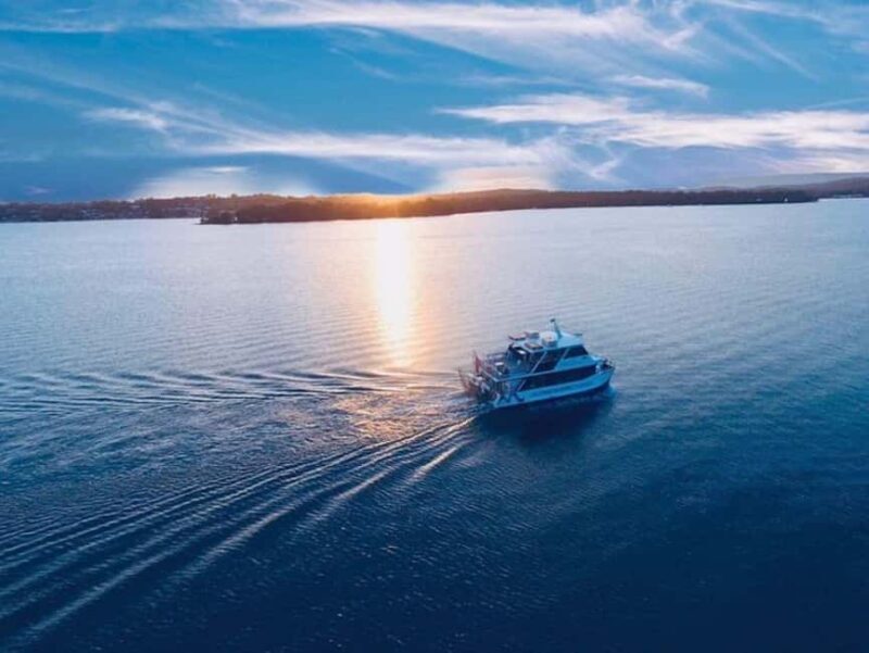 Lake Macquarie: Sunset Dinner Cruise with BBQ - Key Points: