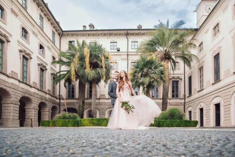 Lake Maggiore: Romantic couple photoshooting on the islands. - Ferry Ride: 10 Minutes