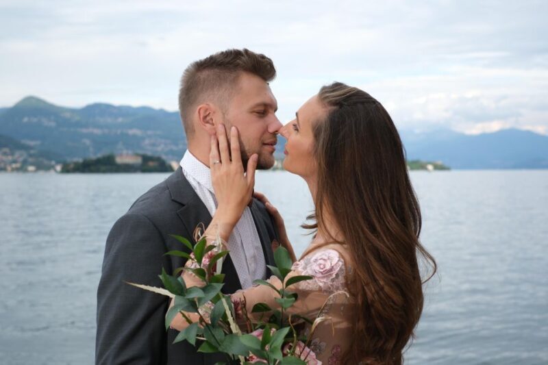 Lake Maggiore: Romantic couple photoshooting on the islands. - Return Ferry and End of Tour