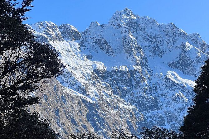 Lake Marian Guided Hike with Transfers, Lunch & Morning Tea - FAQ