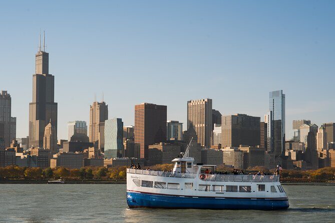 Lake Michigan Skyline Cruise in Chicago - An In-Depth Look at the Lake Michigan Skyline Cruise
