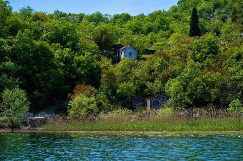 Lake Skadar: Visit the Montenegrin Venice - Exploring the Islands and Water Lilies