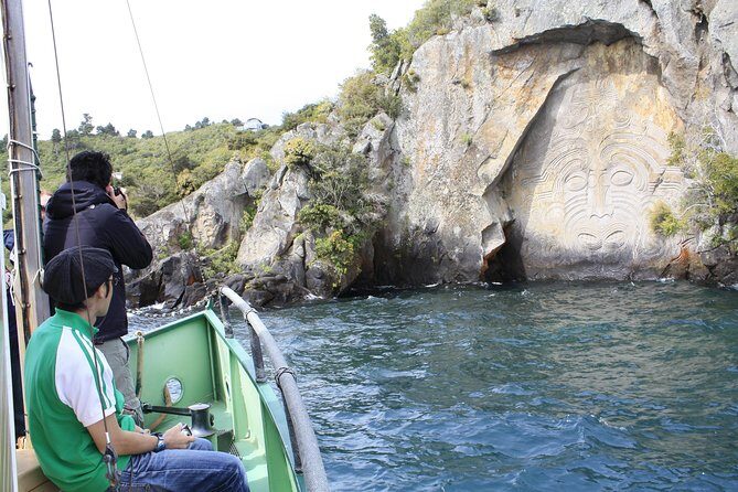 Lake Taup Mori Rock Carvings Scenic Cruise aboard Ernest Kemp - Top Highlights and Features