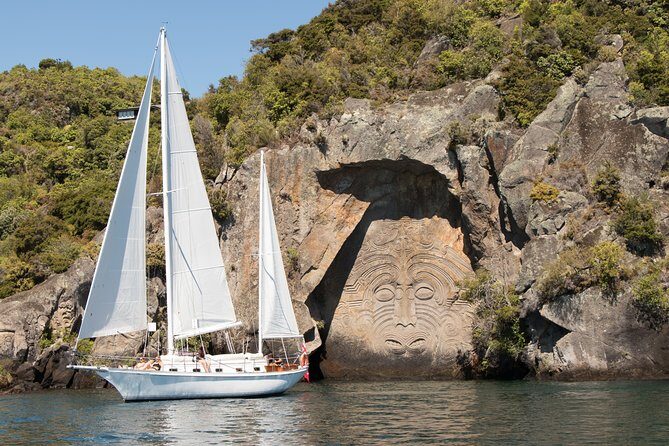 Lake Taup Private Day Tour from Auckland to Mori Rock Carvings - Why This Tour Is Worth Considering