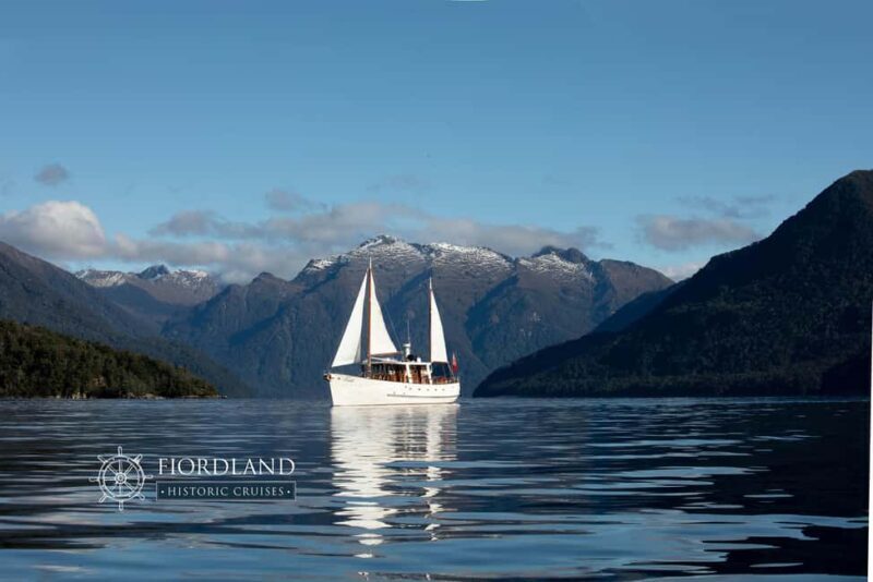 Lake Te Anau: 3-Hour Boat Cruise with Guided Walk - Key Points