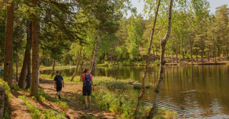 Lake walk and campfire - An Authentic Getaway Near Oslo