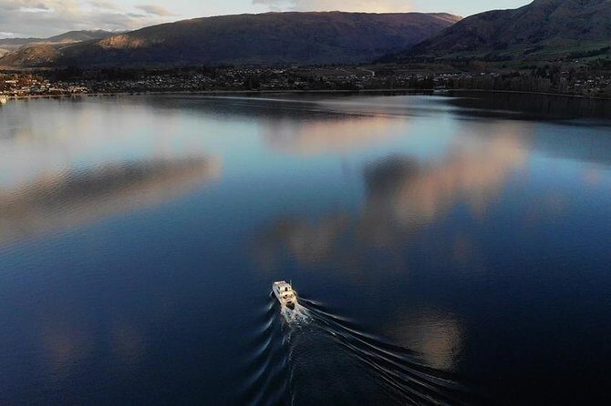 Lake Wanaka 1-Hour Cruise Including Wine and Cheese Board - FAQs