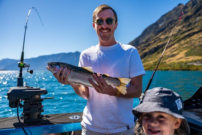 Lake Wnaka: 3 hour Fishing Adventure by Boat - The Scenic Setting of Lake Wānaka