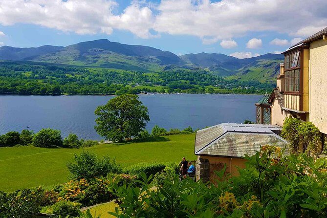 Lakes & mountains, spectacular scenery with an easy short walk - Exploring the Itinerary in Detail