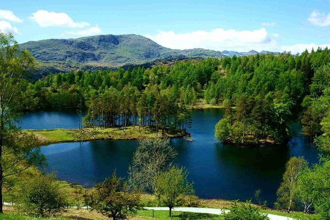 Lakes & mountains, spectacular scenery with an easy short walk - FAQ