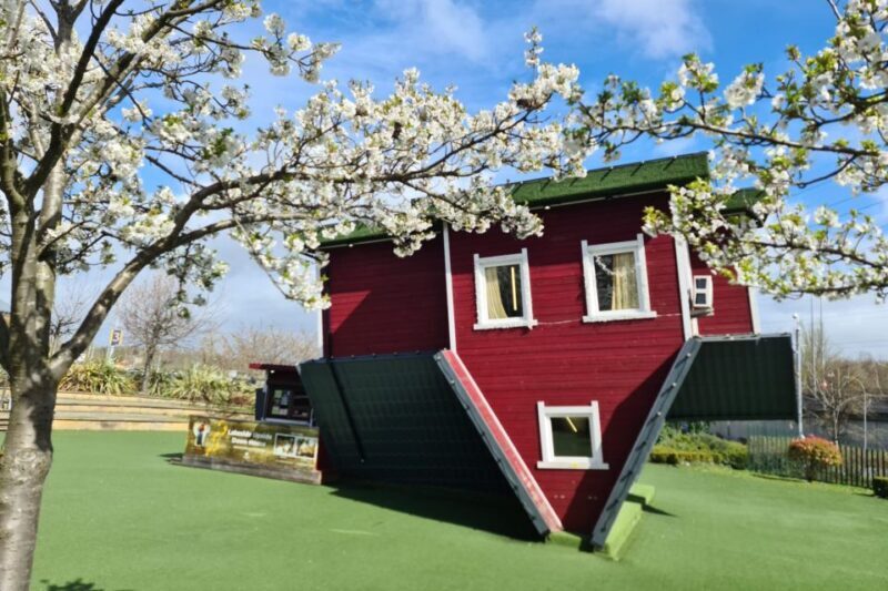 Lakeside: Upside Down House Entry Ticket - FAQ