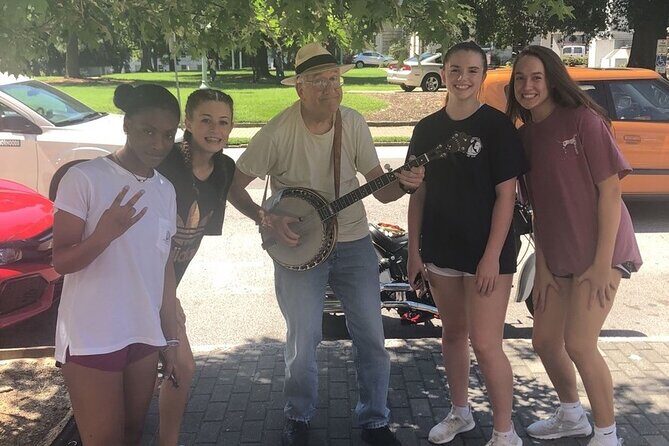 Lakewood City Scavenger Hunt Excursion by Zombie Scavengers - How the Tour Unfolds