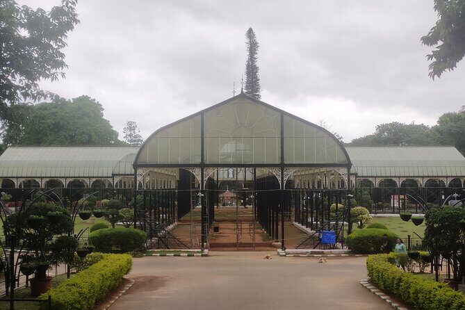Lalbagh Garden Afternoon Walk + VV Puram Evening Food Street Walk - FAQ