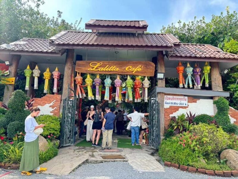 Lalita Cafe & Chiang Rai Temple(White+Blue) from Chiangmai - What You Can Expect: An Organized and Comfortable Day