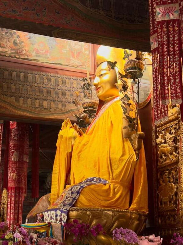 Lama Temple Tour with Tickets: Beijing's Hidden Sacred World - Practical Tips for Travelers