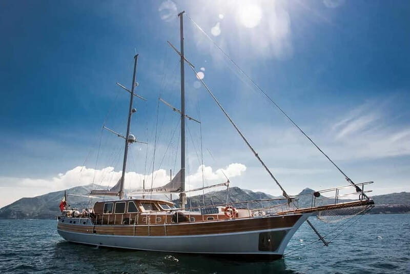 Lampedusa: Elegant Day Boat Tour with Lunch on board - A Deep Dive into the Experience
