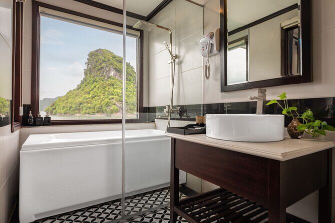 Lan Ha and Halong Bay 5 Star Cruise with Balcony - FAQ