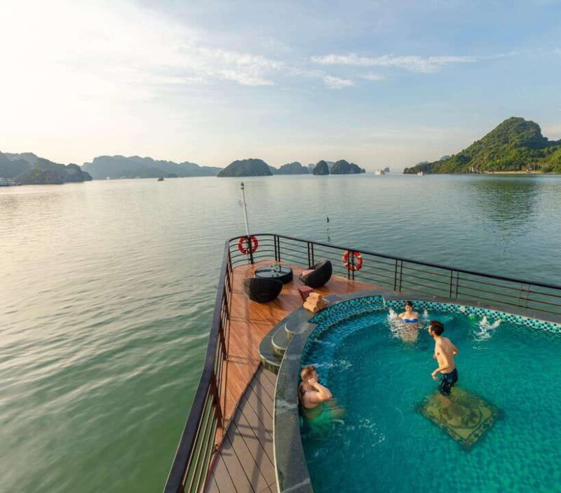 Lan Ha Bay 2 Days 1 Night 5 Star Cruise Classic Style - Key Points