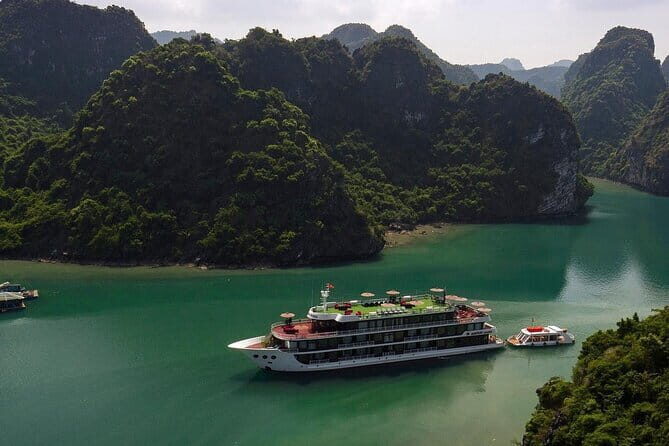 Lan Ha Bay 5 Star Cruise 2 days 1 night tour, Finish at Ninh Binh - An In-Depth Look at the Cruise Experience