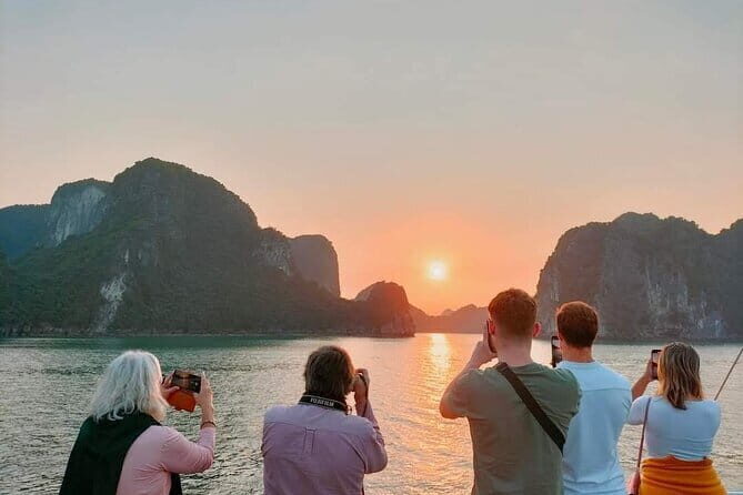 Lan Ha Bay Cat Ba Cruise 2 Days Tour From Hanoi Old Quarter - An In-Depth Look at the Lan Ha Bay Cat Ba Cruise Experience