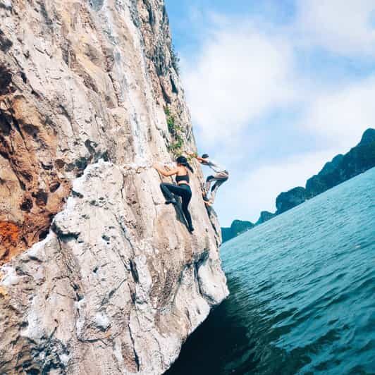 Lan Ha Bay: Deep-water Soloing - An In-Depth Look at the Experience