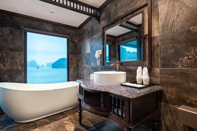 Lan Ha Bay Escapade: 2 Days, 1 Night with Merry Cruise from Hanoi - FAQ