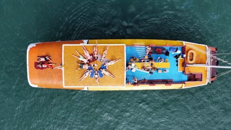 Lan Ha Bay - Kayaking 1 Day on cruise - Introduction: The Promise of Lan Ha Bay in a Day