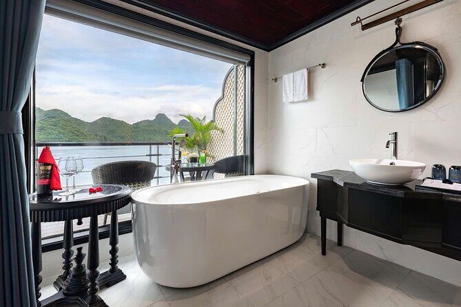 Lan Ha - Ha Long Bay 5Star cruise-Private balcony cabin 2day trip - Who Will Love This Tour?