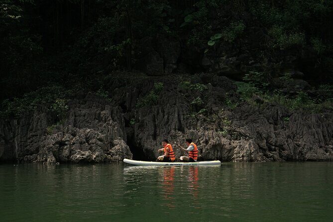 Lan Ty Expedition Abseiling the Eye of God Mountain Snail Cave - An In-Depth Look at the Experience