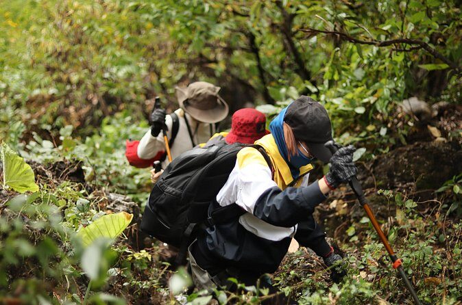 Lan Ty Expedition Abseiling the Eye of God Mountain Snail Cave - FAQs