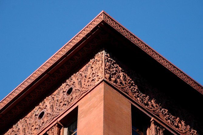 Landmarks Downtown-East Walking Tour - An In-Depth Look at the Landmarks Downtown-East Walking Tour
