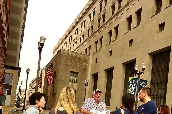 Landmarks Downtown-East Walking Tour - The Sum Up