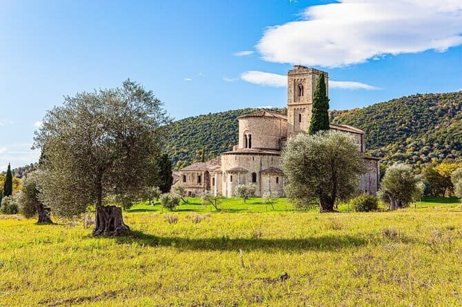Lands of Brunello wine Pienza and Montalcino with Gourmet Lunch - Exploring the Lands of Brunello: Pienza, Montalcino & Beyond