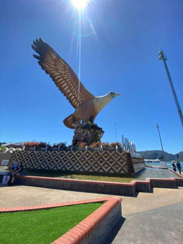 Langkawi Land-Tour (private) - 6 hour included Mangrovetour - Key Points