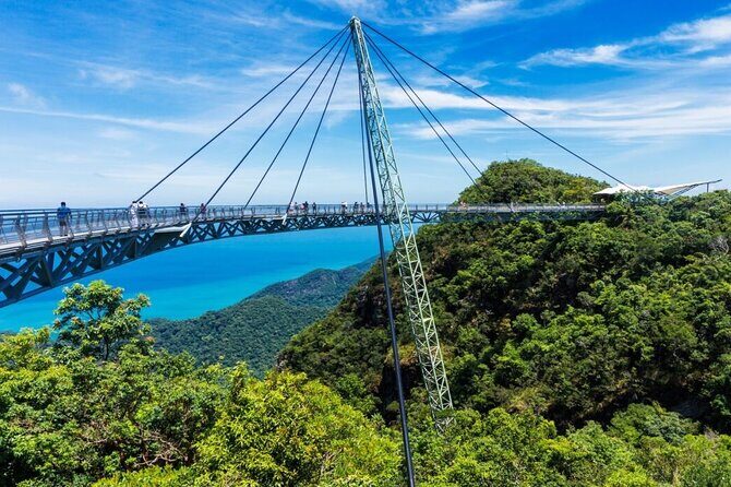 Langkawi Panoramic Tour SkyCab SkyBridge SkyGlide OrientalVillage - Key Points