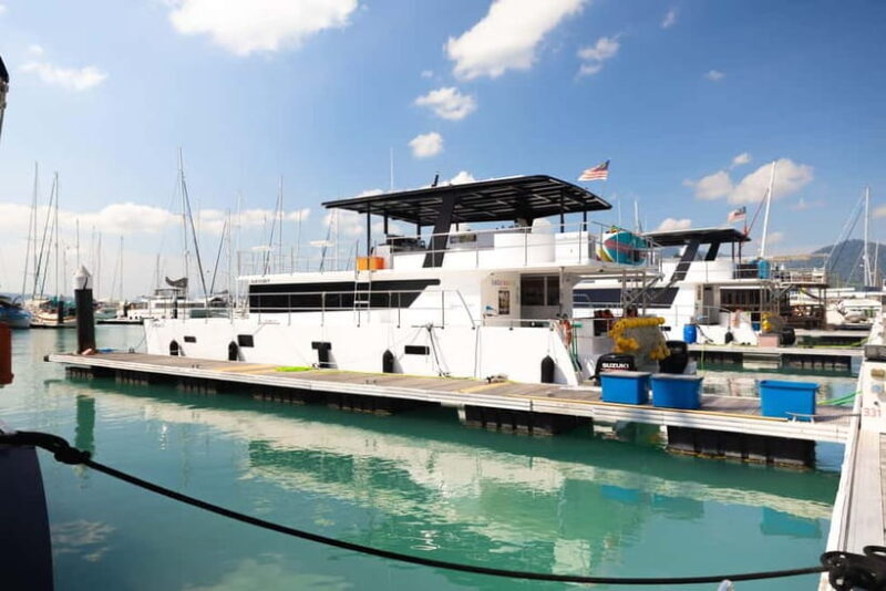 Langkawi: Sunset Cruise Standard Package - Final Moments: Sunset & Return