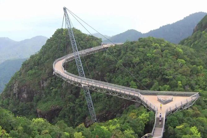 Langkawi Tour with SkyBridgewalk,Langkawi Cable Car,Oriental Village pass - Key Points