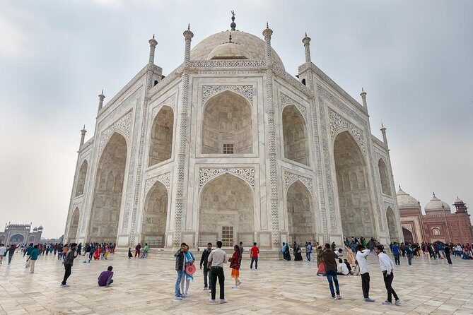 Language Tour Guides - Day 2: Heritage and Hidden Gems