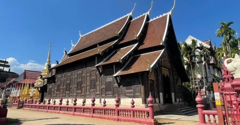 Lanna Heritage Walking Tour: A Journey Through History - The Itinerary Breakdown: Why Each Stop Matters