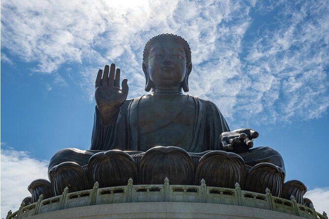 Lantau Island and Giant Buddha Cable Car Group Tour with Hotel Pickup in Hong Kong Island - Who Should Consider This Tour?