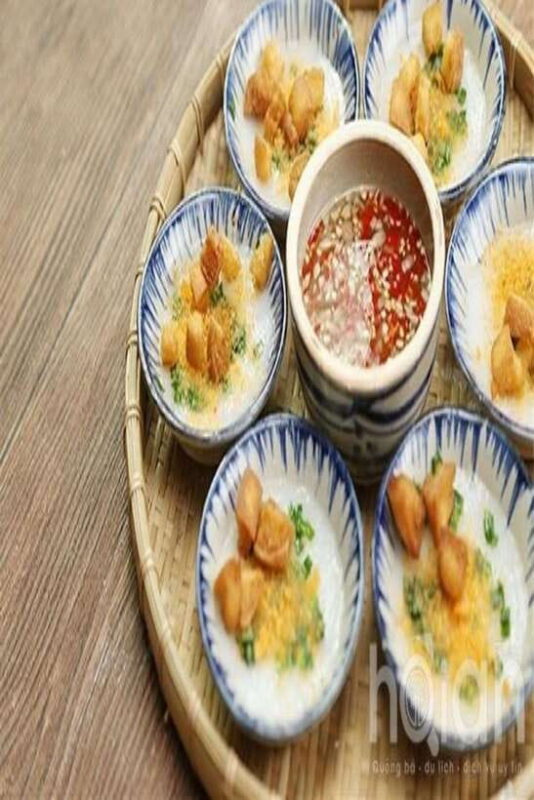 Lantern Boat Trip & Walking local food Tour - An In-Depth Look at the Experience