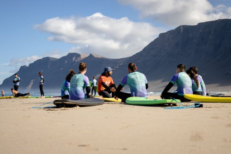 Lanzarote: Famara Beach Surfing Lesson for All Levels - An Introduction to the Surfing Experience in Lanzarote