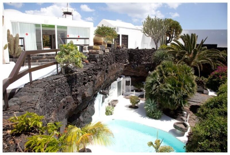 Lanzarote: Full Day Bus Tour with Scenic Views - FAQ