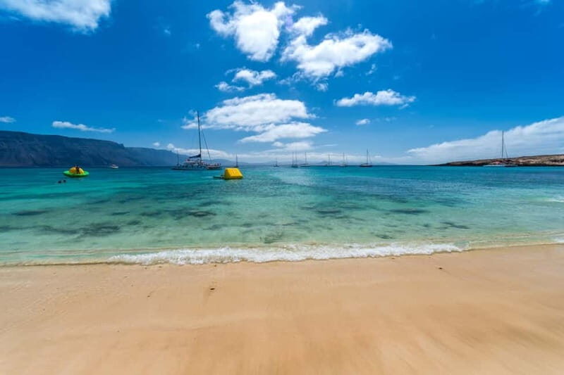 Lanzarote: La Graciosa Complete Jeep Tour with Beach Time - FAQ