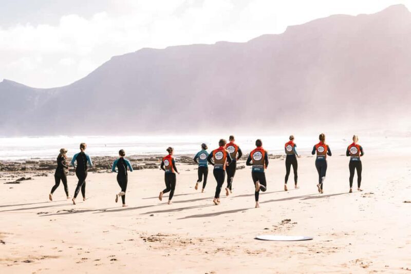 Lanzarote: Surf Experience with Equipment and Pick-Up - Key Points
