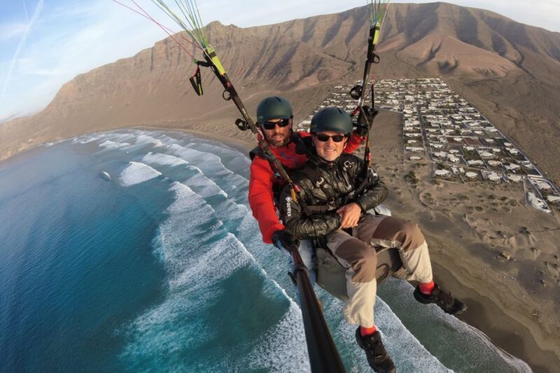 Lanzarote: Tandem Paragliding Flight Over Lanzarote - The Experience’s Highlights