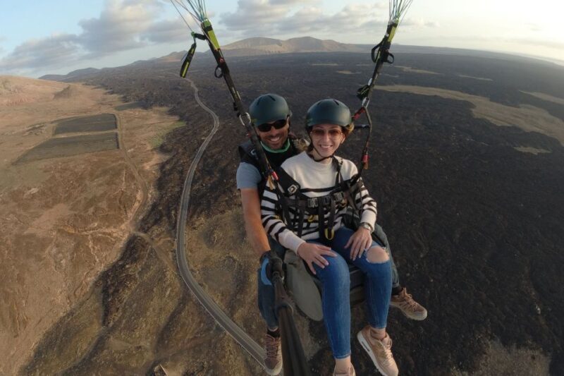 Lanzarote: Tandem Paragliding Flight Over Lanzarote - The Sum Up