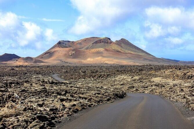 Lanzarote Volcanoes Tour departing from Fuerteventura - An Introduction to the Lanzarote Volcanoes Experience